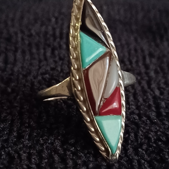 Zuni | Jewelry | Vintage Zuni Handcarved Diagonal Stone Ring | Poshmark